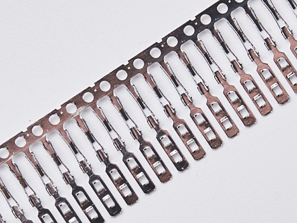 FPC/FFC/工業及家電連接器端子 - 和田精密有限公司