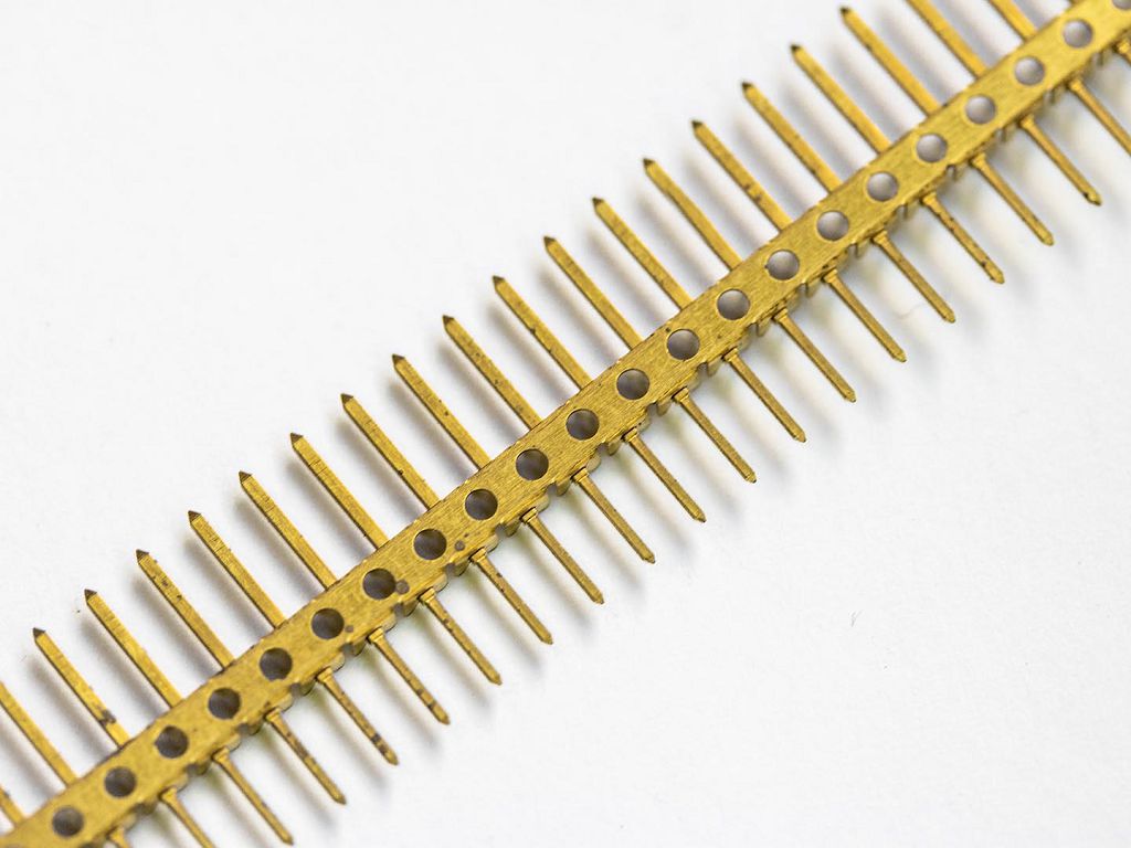 Square Pins (Customized Structure)Barbs, Kink, Press fit - 和田精密有限公司